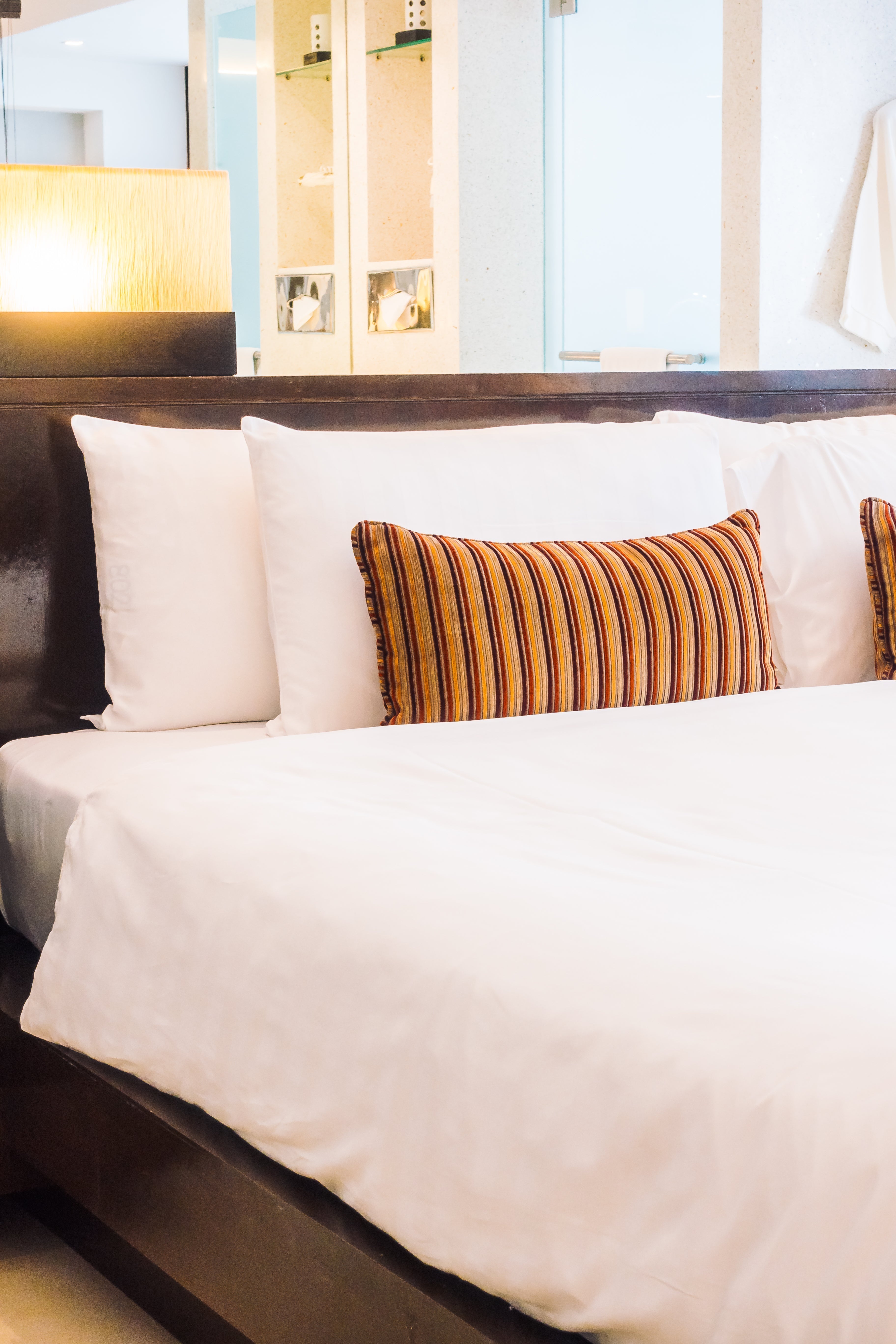 Why Do Bed Sheets Keep Falling Off? (And What Actually Works to Stop I ...